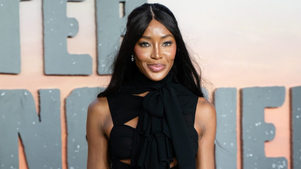 La grande question de Naomi Campbell sur la ménopause est tellement ...